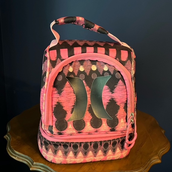 Hurley | Accessories | Hurley Insulated Lunch Bag Pink And Black ...
